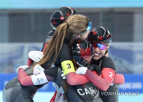 올림픽 스피드스케이팅 여자 팀 추월 금메달은 캐나다 연합뉴스