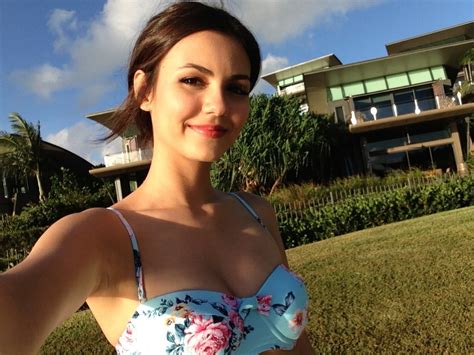Victoria Justice Naked New Photos TheFappening