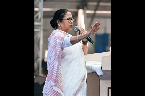 Mamata Banerjee Bengal Chief Minister Mamata Banerjee Asks Police To