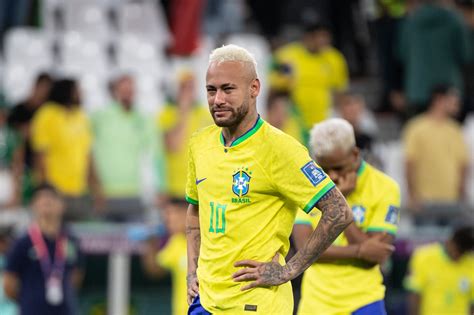 Neymar Põe Em Dúvida Permanência Na Seleção Parece Um Pesadelo Placar