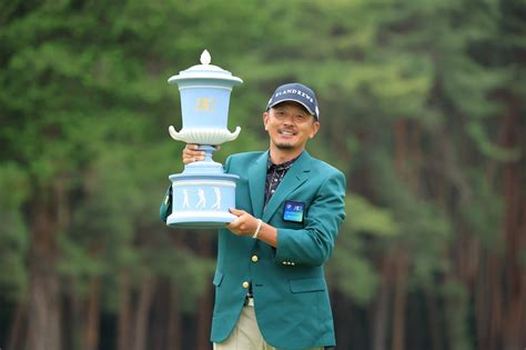 岩田寛が石川遼とのプレーオフを制して国内メジャー初優勝を飾る Bmw日本ゴルフツアー選手権 森ビルカップ