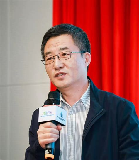 6月1日 电子信息学科云端学术报告王志军教授北京大学