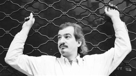 Charlie Feiling El Escritor Que Se VolviÓ FicciÓn Entre Nos Social Info