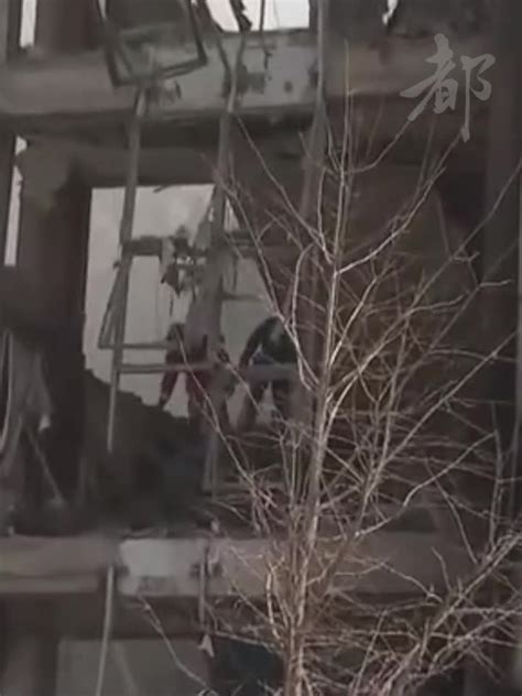 直击救援现场！燕郊爆炸对面大楼玻璃被震碎