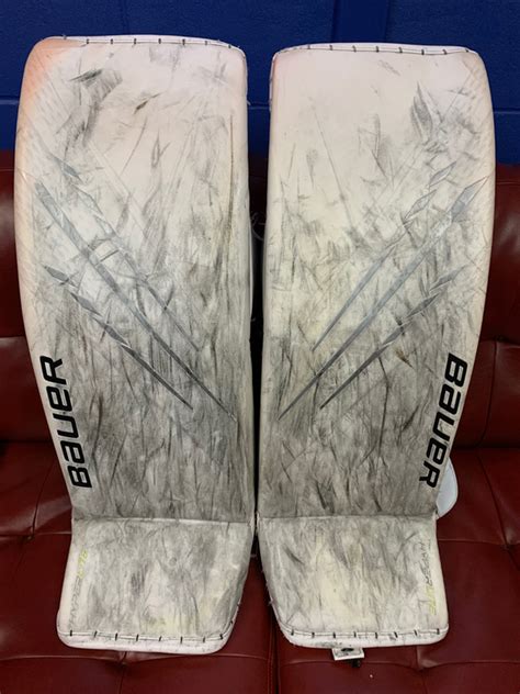 Bauer Vapor Hyperlite 2 Pro Goalie Leg Pads Large 35 Large Pro Stock