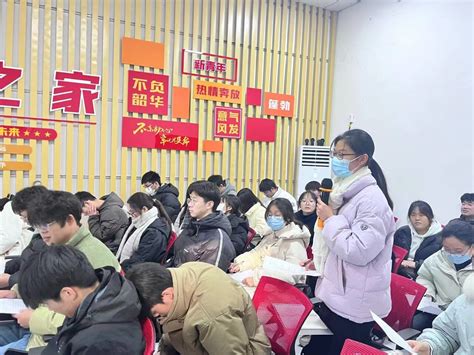我校召开饮食服务与食品安全学生代表座谈会 团委