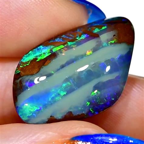 Water And Opals Why Some Opals Absorb Water