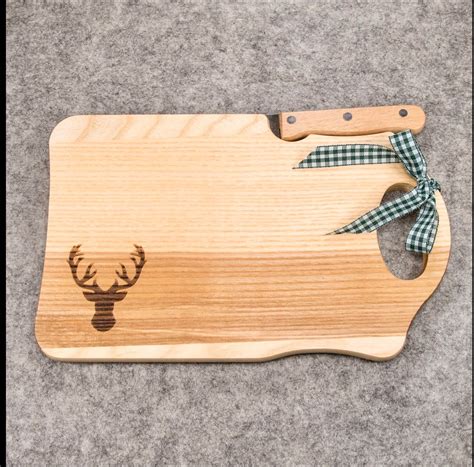 Holzbrett Lasergravur Hirsch Personalisiert Holzbrett Gravur