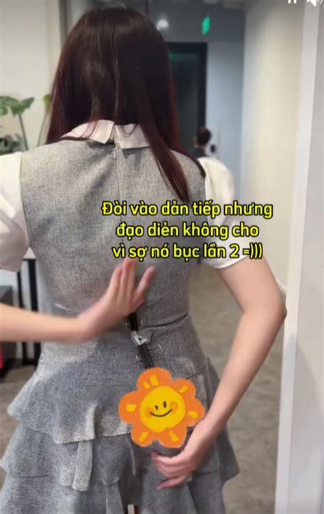 Mc Phương Thảo Gặp Sự Cố Bục Váy Khi đang Dẫn