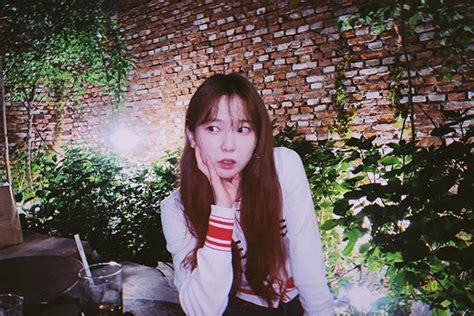 Pin By Tay ︎ On Clc Yujin Clc Instagram Crystals