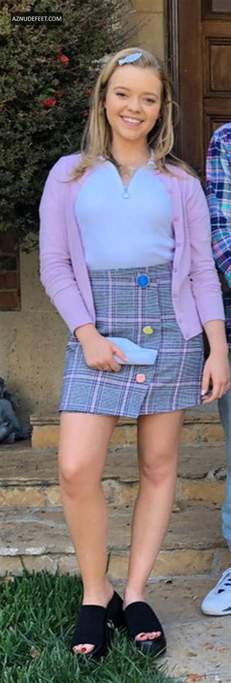 Jade Pettyjohn Feet Aznudefeet