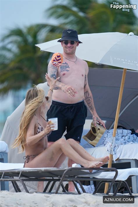 Kenzie Werner Sexy Seen With Johnny Manziel Shows Off Her Hot Body At