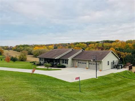 W2201 Spring Lake Road Markesan Wi 53946 First Weber Realtors