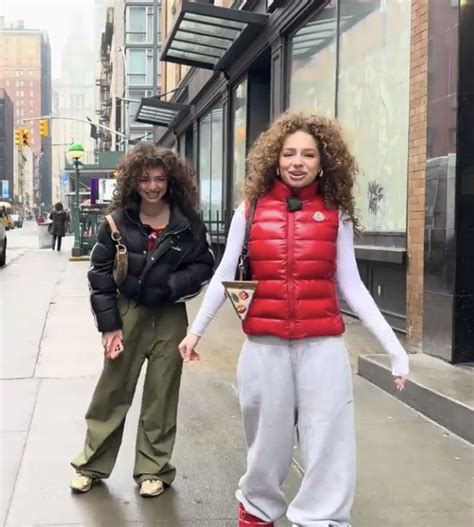 Kolageras Sisters Outfits