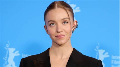 Sydney Sweeney Net Worth Birthday Height Biography Age Husband