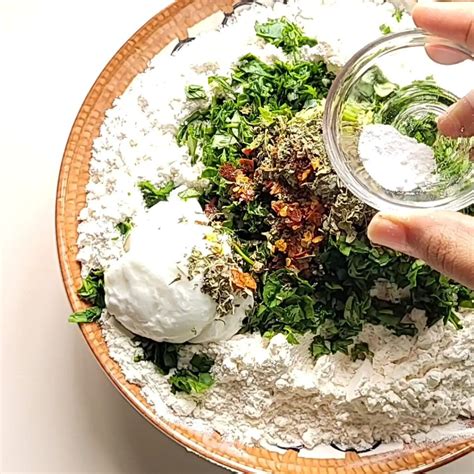 Methi Puri Recipe Crispy Methi Puri Candid Treat