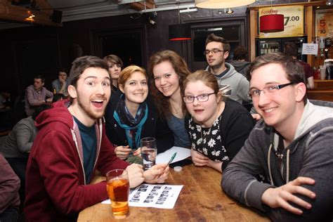 Quiz Master Hire Ni Speedquizzing Ni Quiz Night Ni
