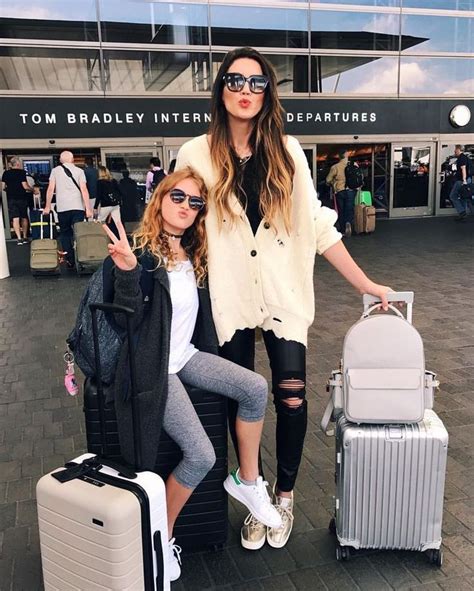 ️ Aero Look O Que Vestir Para Viajar De Avião ️ Acho Tendência