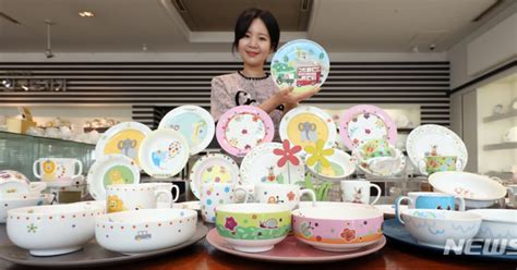 한국도자기 어린이날 맞이 어린이 식기 세트 선보여