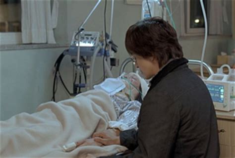 Hangul Celluloid: April Snow (2005 South Korea) Review