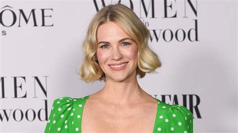 January Jones Tiny Bikini Brings Fans To Their Knees In Gorgeous New