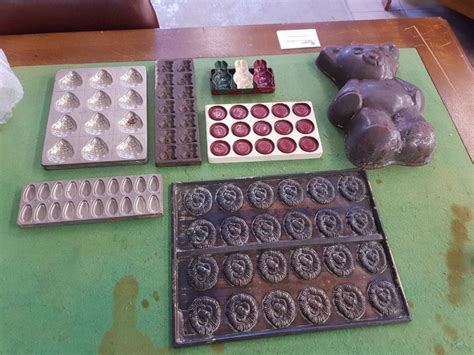 Old Chocolate Moulds 7 Pieces Catawiki