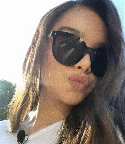 I Love Her Kissy Face R Haileesteinfeld
