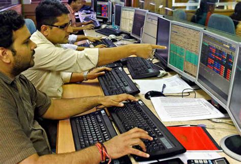 Sensex Drops 190 Pts Ril Tanks Over 6 Pc रिलायंस इंडस्ट्रीज के शेयर 6
