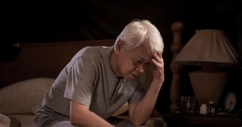 갑자기 가족 못 알아보는 어르신 치매 아닐 수도