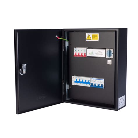 Matt E ARD 1 32 TP M 32A Connection Unit With Auto Reset And 32A TPN MCB Rapid Electronics