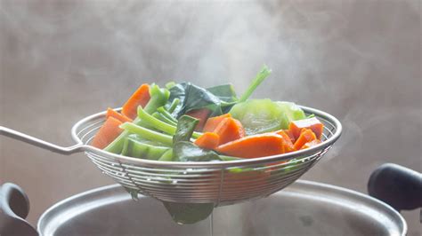 Benefits Of Steam Cooking Your Food For Weight Loss And More Healthshots