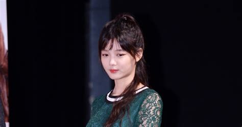 Td포토 김유정 과감한 그린 시스루 원피스