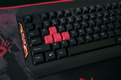 Q100 Blazing Gaming Keyboard