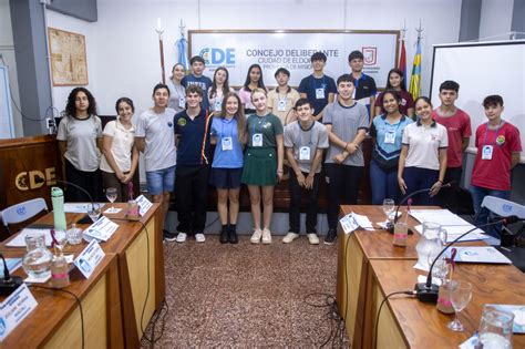 SesionÓ El I Parlamento Estudiantil Secundario Eldorado Concejo
