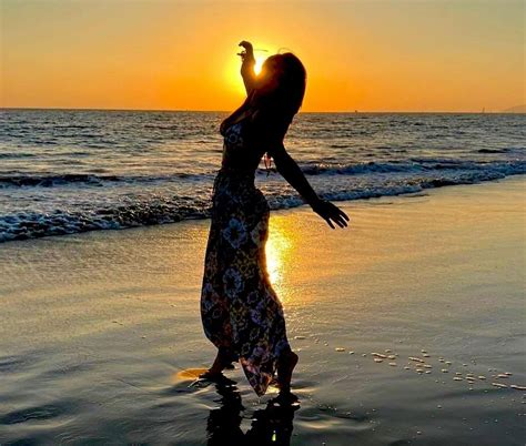 Beach Babe Ayesha Omar Sizzles In Latest Shoot Images Lens