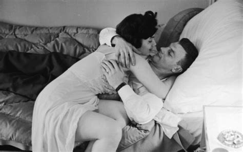 6 Old Babe Myths About Women And Sex Busted