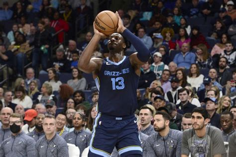 灰熊vs雄鹿全场录像回放 Nba常规赛 2023年04月08日 球迷屋