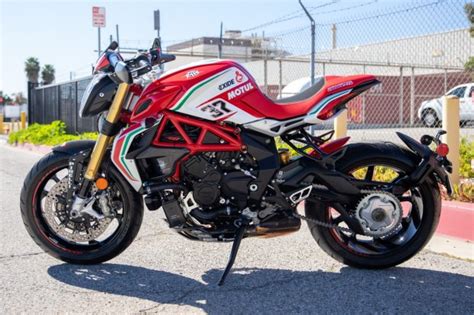 No Reserve 31 Mile 2017 Mv Agusta Dragster 800rc For Sale On Bat