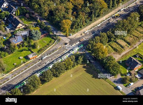 Luftbild Baustelle mit Schallschutzwand S Bahn Schwanenstraße Ausbau
