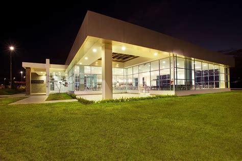 Cafetería De Empleados Naiq Cvd Arquitectura
