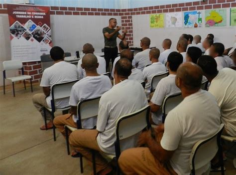 Polícia Civil realiza Palestra sobre prevenção ao uso de Drogas para