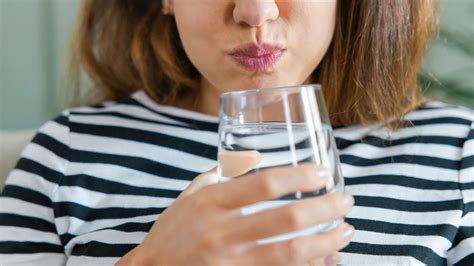 Benefits Of Gargling With Salt Water