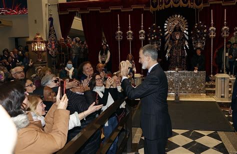 Pozuelo In El Rey Felipe Vi Venera La Imagen Del Cristo En La