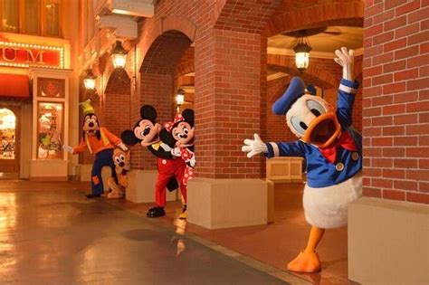 The Fab Five Mickey Mouse Minnie Mouse Donald Duck Goofy And Pluto