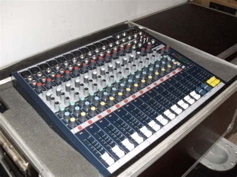 Soundcraft EPM12 image (#40549) - Audiofanzine