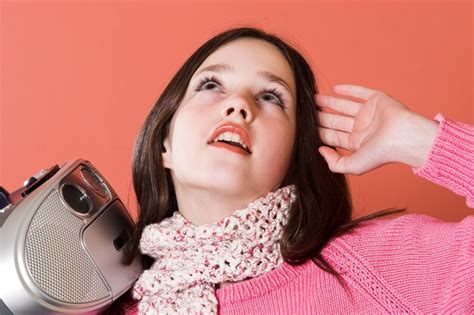 Premium Photo Pretty Girl Listening Music
