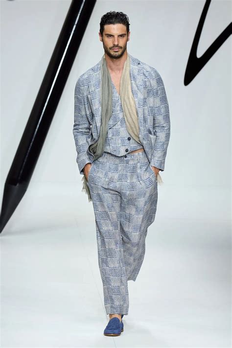 Giorgio Armani Men Spring Summer 2024 Runway Magazine ® Official