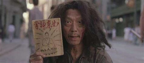 溥儀封這個人千古罕見的爵位，可是他去討俸祿，內務府的總管卻哈哈大笑 每日頭條