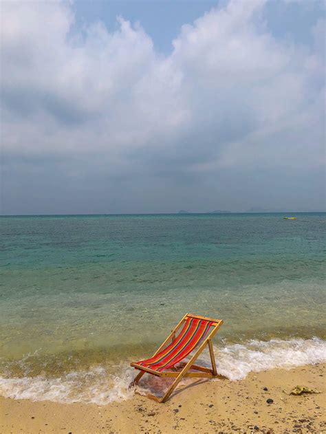 สตาร์ทรถแล้วไปเลย เกาะขามน้ำใสกริ๊ง แค่ 2 ชม จากกรุงเทพ 🌊 แกลเลอรีที่โพสต์โดย เด็กชายภีม 🥦