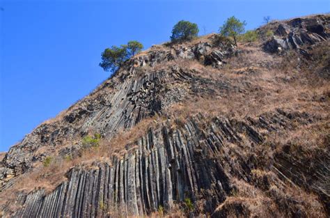 2026柱状节理景区游玩攻略这里矗立着一大片火山爆发时【去哪儿攻略】